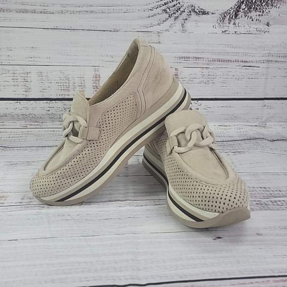 Softwaves | Shoes | Softwaves Cassie Wedge Loafer Sneaker Cream 385 Eu Arch Support Platform ...